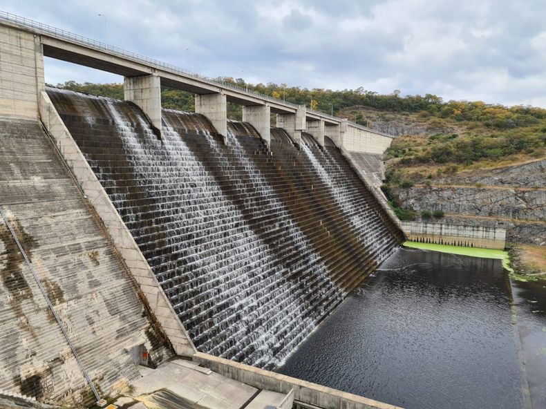 Todos los diques están por debajo del nivel de vertedero