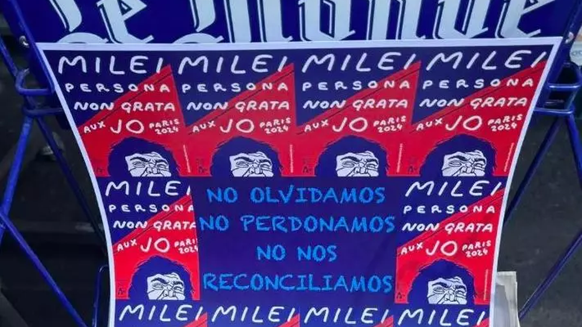 Argentinos residentes en París declaran a Milei persona no grata