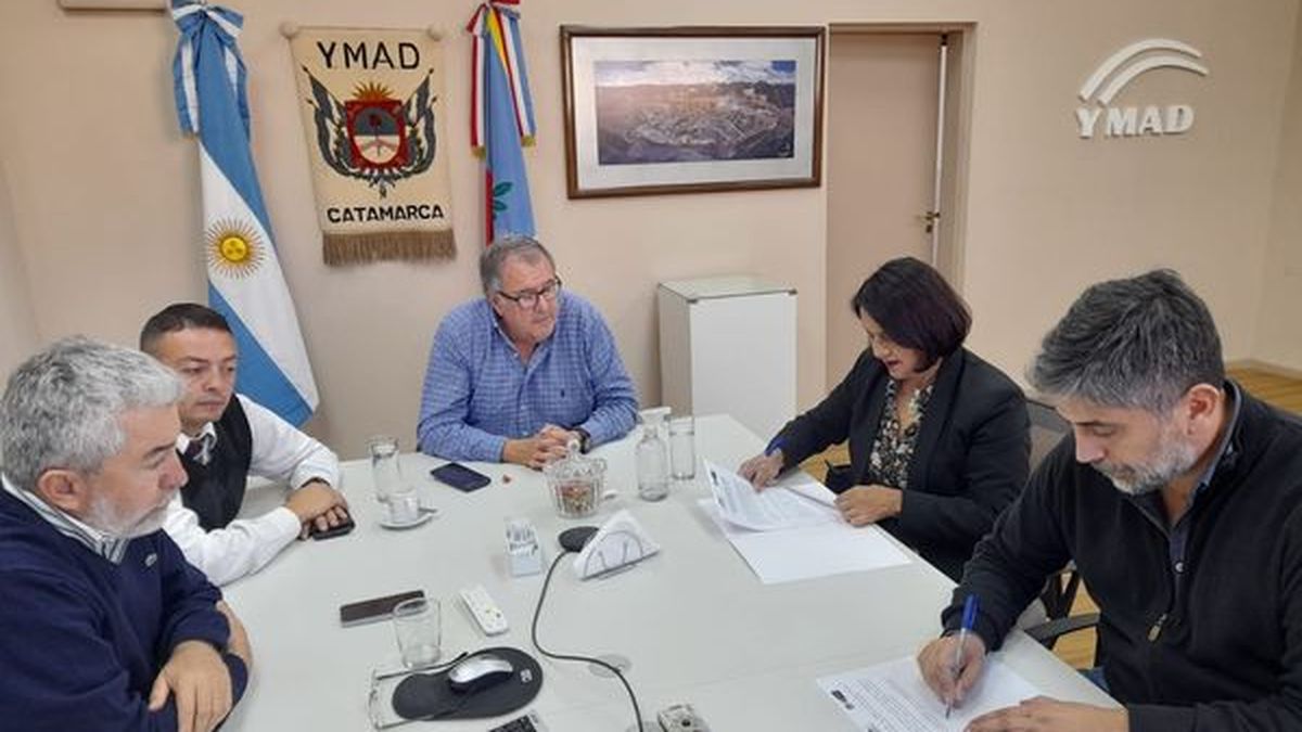 Alumnos de la FACEN harán prácticas en YMAD