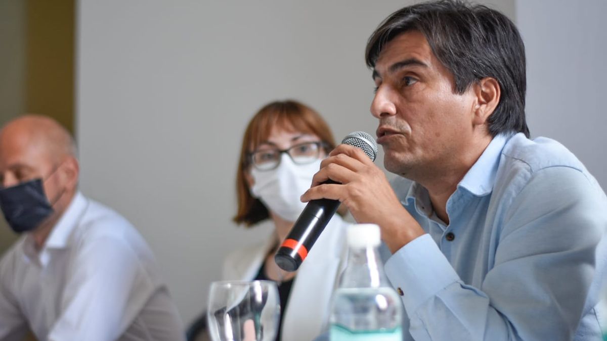 Murúa le recomendó a Manzi conocer las competencias del Gobierno provincial