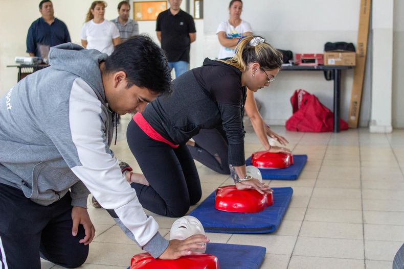 RCP: Educación capacitó a más de 3 mil docentes y estudiantes