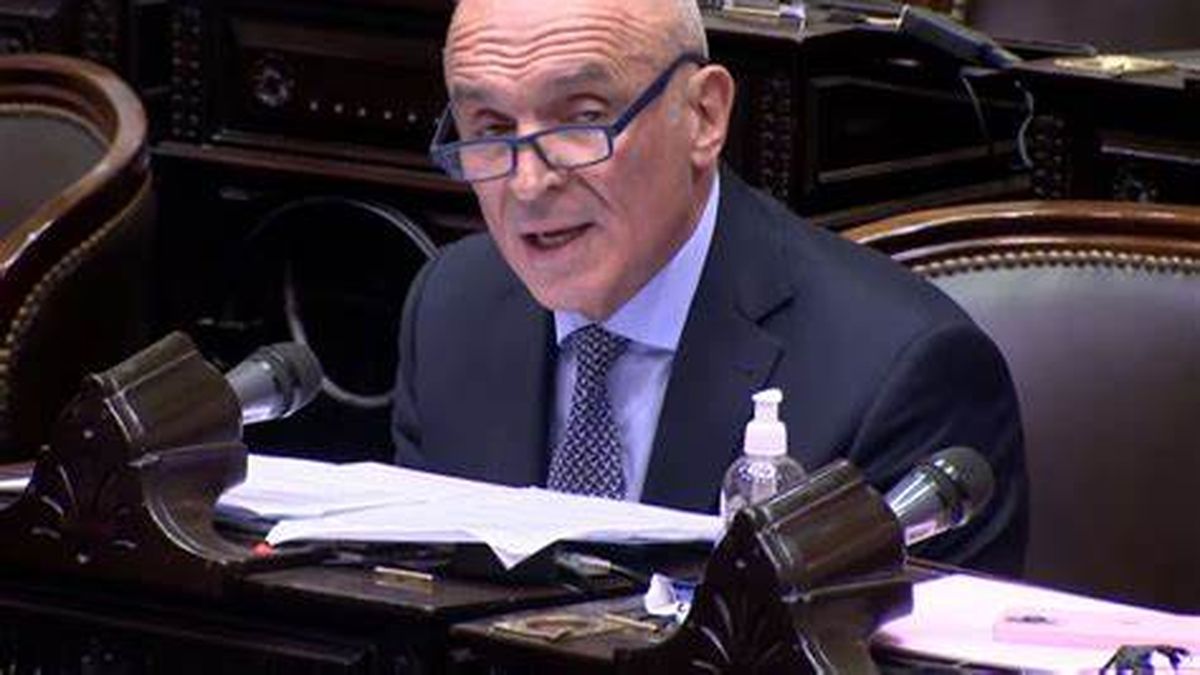 Piden expulsar a José Luis Espert por instigar a la violencia