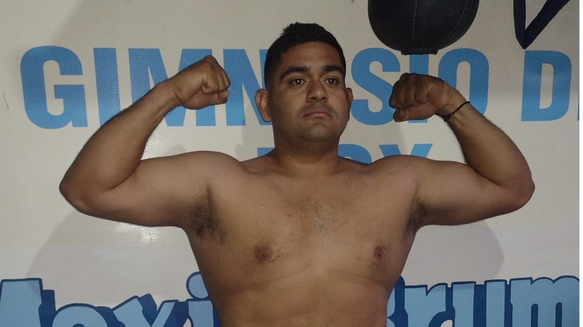 El Toro sube al ring en su tercera pelea