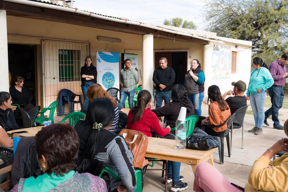 CoPEA capacitó a docentes de Capayán en huertas orgánicas