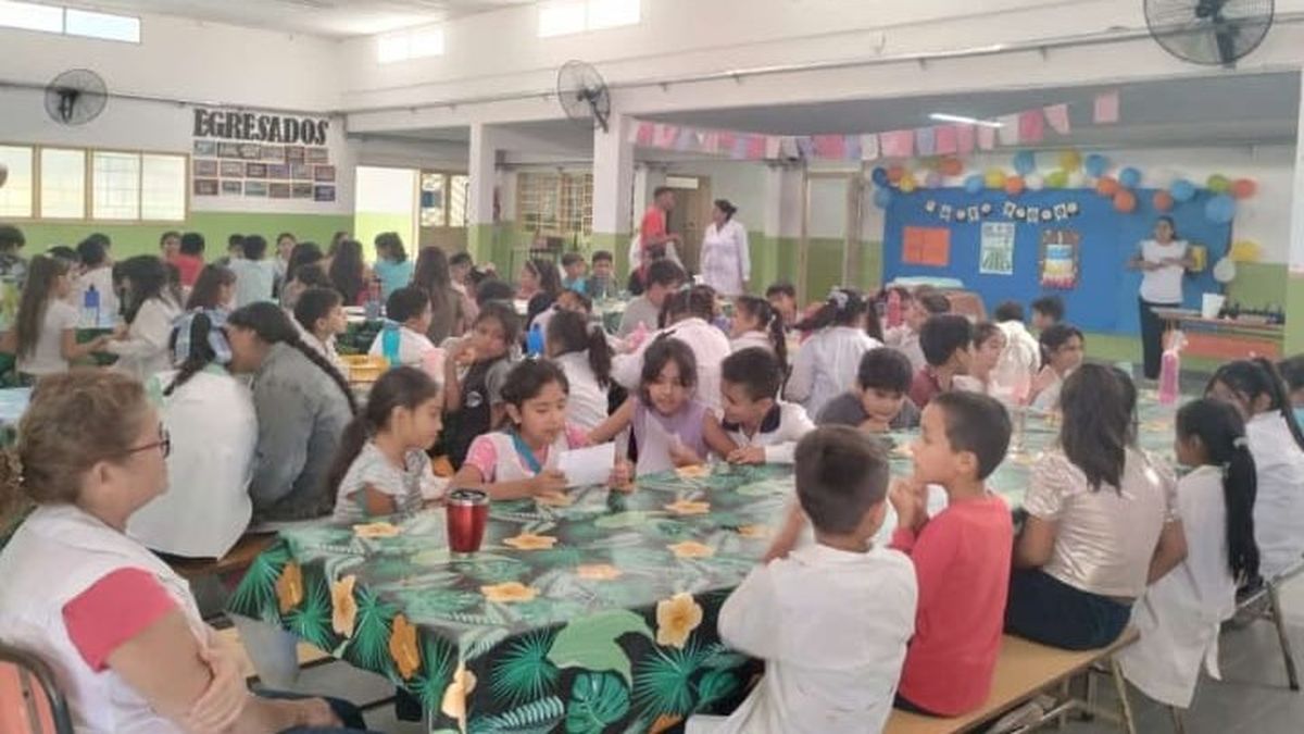 44 años de la escuela Juan José Valle