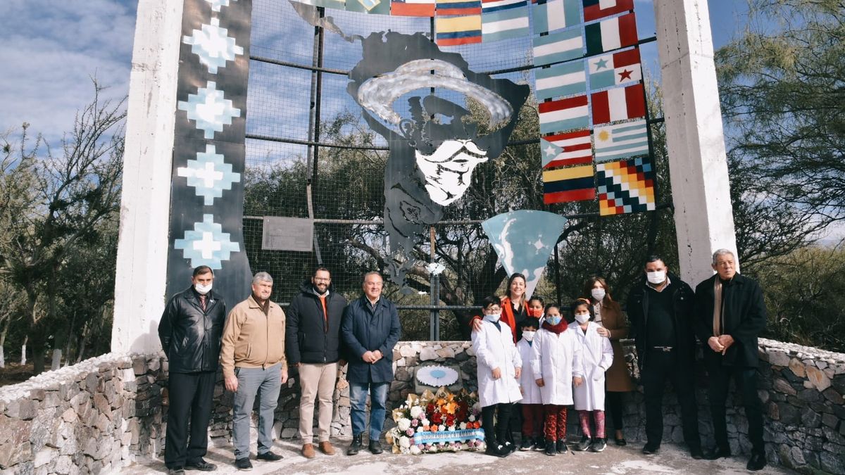 Homenaje al general Felipe Varela en Valle Viejo
