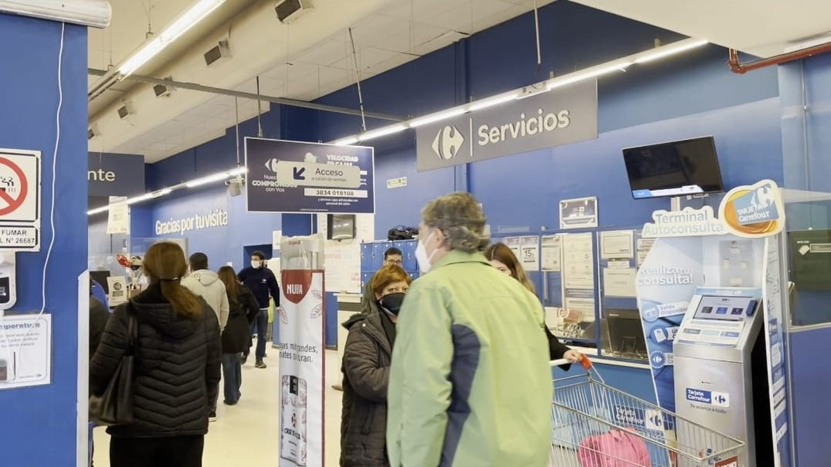 Hurto famélico: sorprendieron a dos niñas robando en un supermercado Hurto famélico: sorprendieron a dos niñas robando en un supermercado