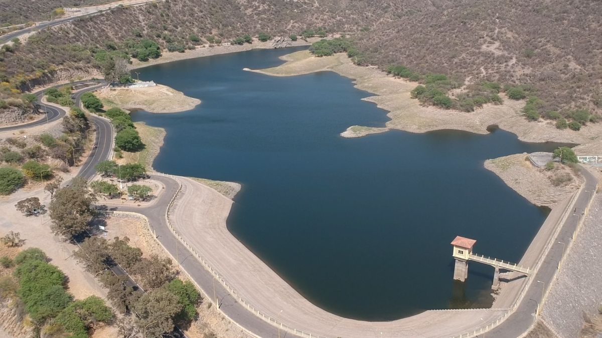 Extensión de temporada de pesca en diques de la provincia