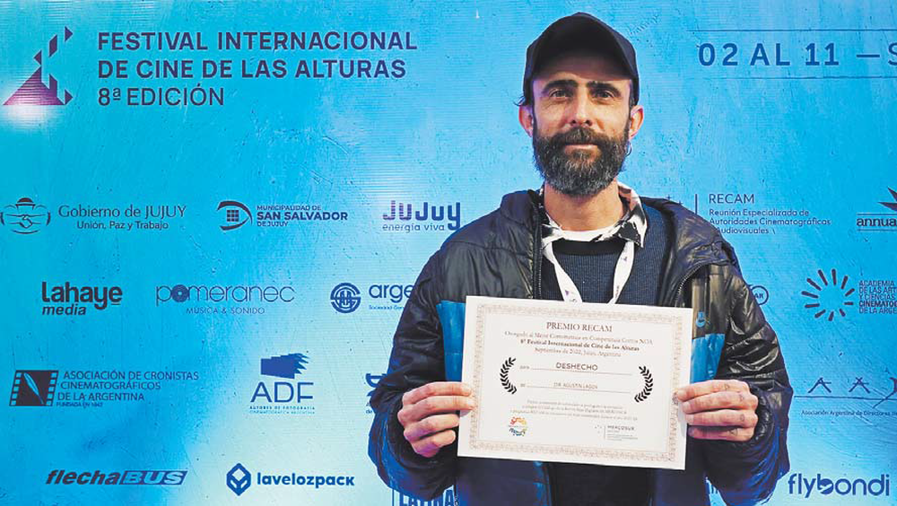 Deshecho: Galardonado en el Festival de Cine de las Alturas