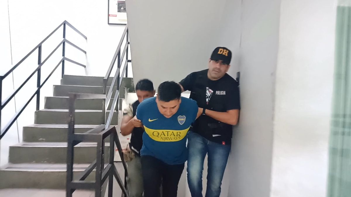 Después de la fiesta, el Peque Condorí fue al velorio de Raymundo