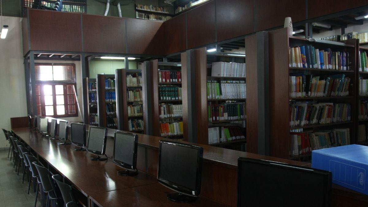 La biblioteca de la UNCA se adapta a la pandemia