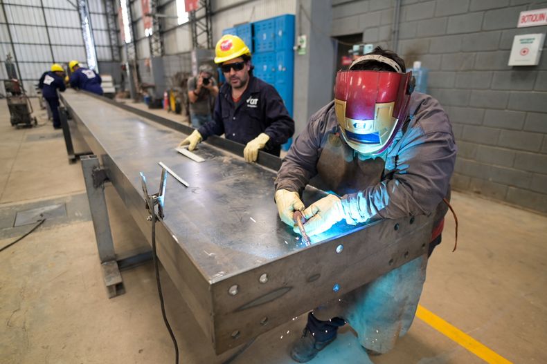 Fábrica metalúrgica inauguró nueva planta en El Pantanillo