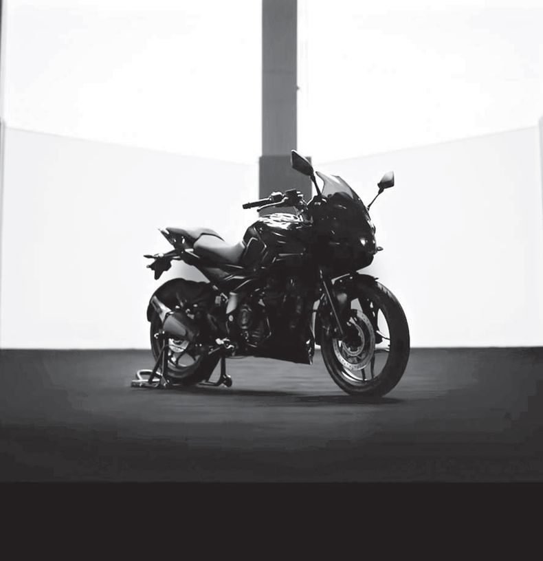 Bajaj mostró un adelanto de la nueva Rouser 250