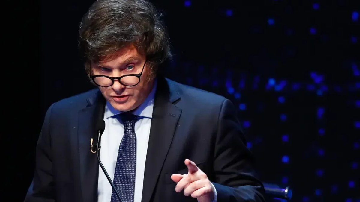 Milei en Nueva York: toca la campana en Wall Street y visita a Elon Musk