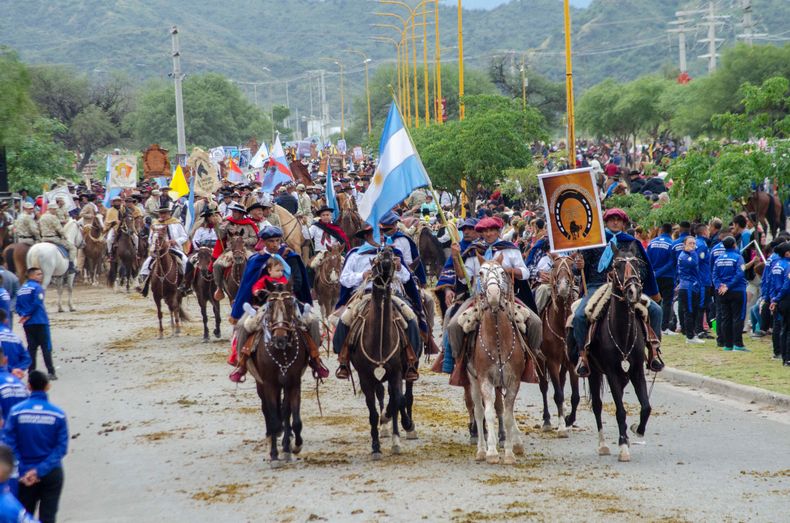 Se realizó la Cabalgata en honor a la Virgen del Valle